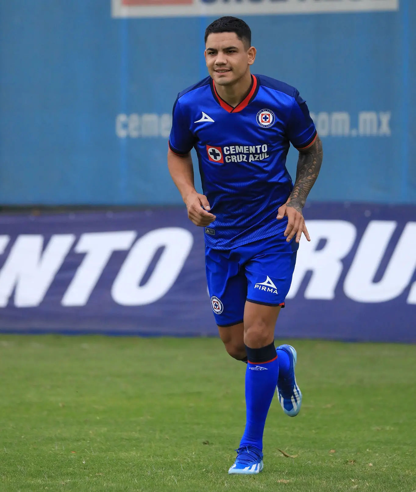 ¿Cuánto le paga Cruz Azul a Gabriel “Toro" Fernández? Su mejor ...