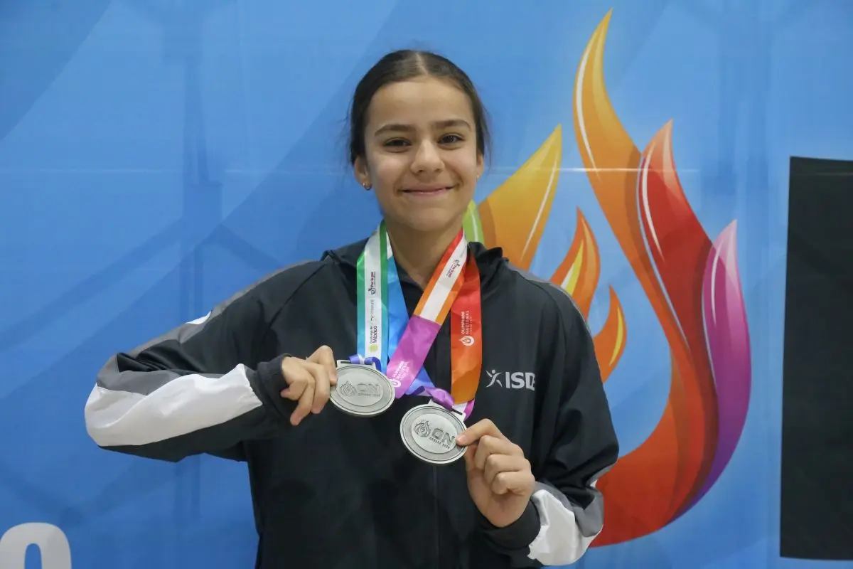 María nada con el corazón y conquista dos preseas para Sinaloa